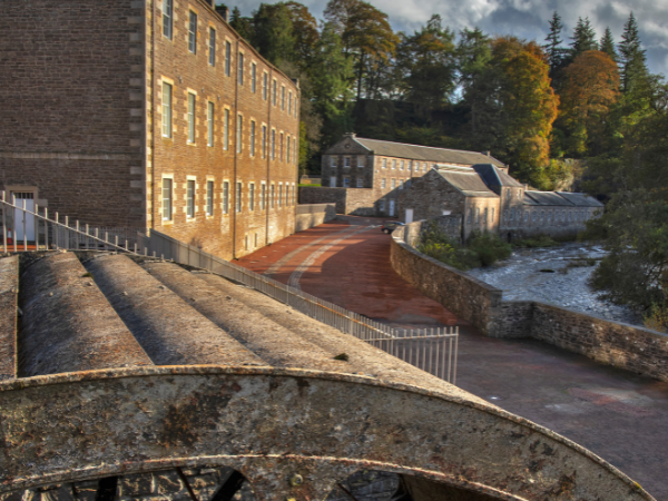 Discover Lanark